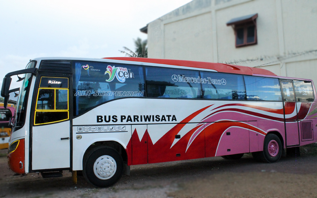 Bus Pariwisata Aceh