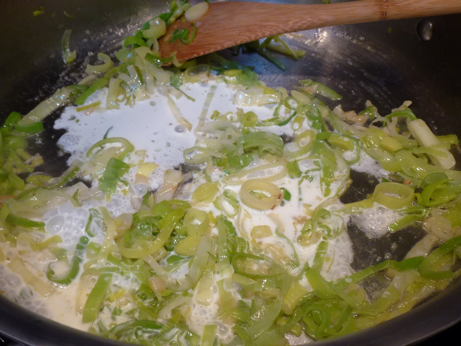 Hardly Housewives: Crispy Polenta Squares with Mushroom Ragu and Leek Jam