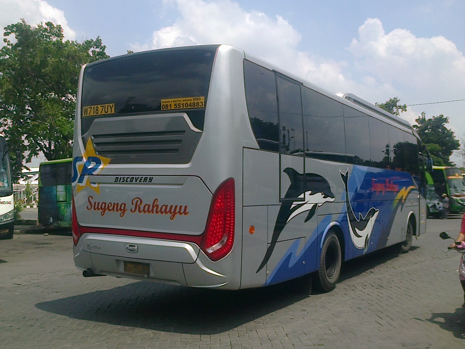 BIS (Bagiku Indah Selamanya....): Sugeng Rahayu New Livery Discovery AK8