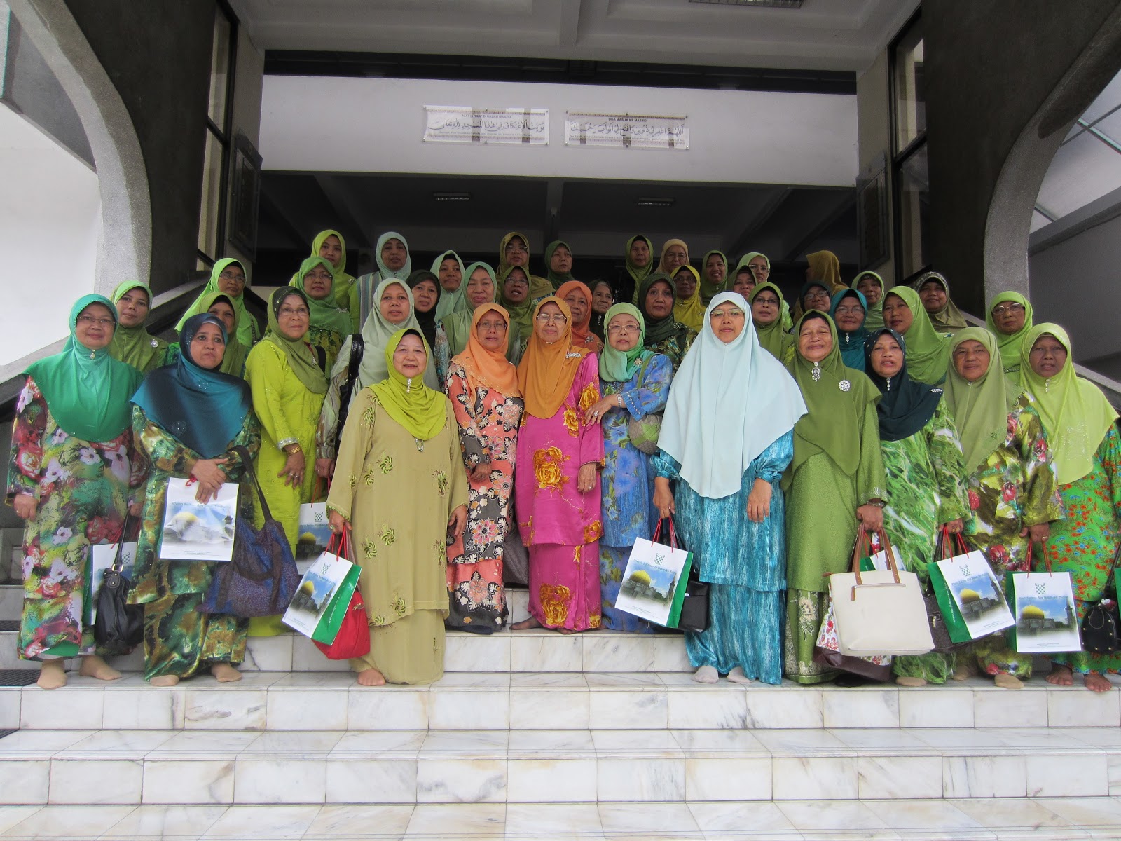 Masjid Saidina Abu Bakar As Siddiq, Bangsar.: SEKITAR LAWATAN HELWA ...