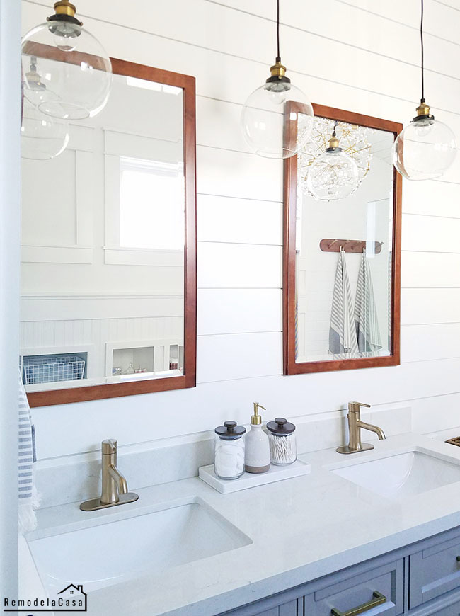 Repurposed Bathroom Mirror – Rispa