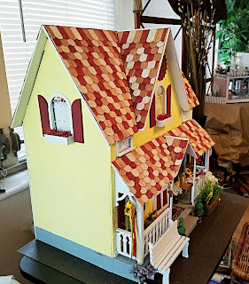 Mini - Shack: Ready for occupancy! Meet The Arthur...