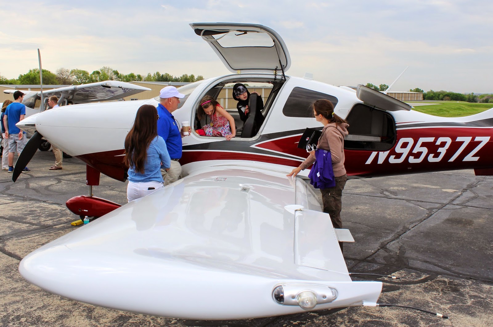 The Aero Experience: Air Associates of Kansas Teams With Local Colleges ...