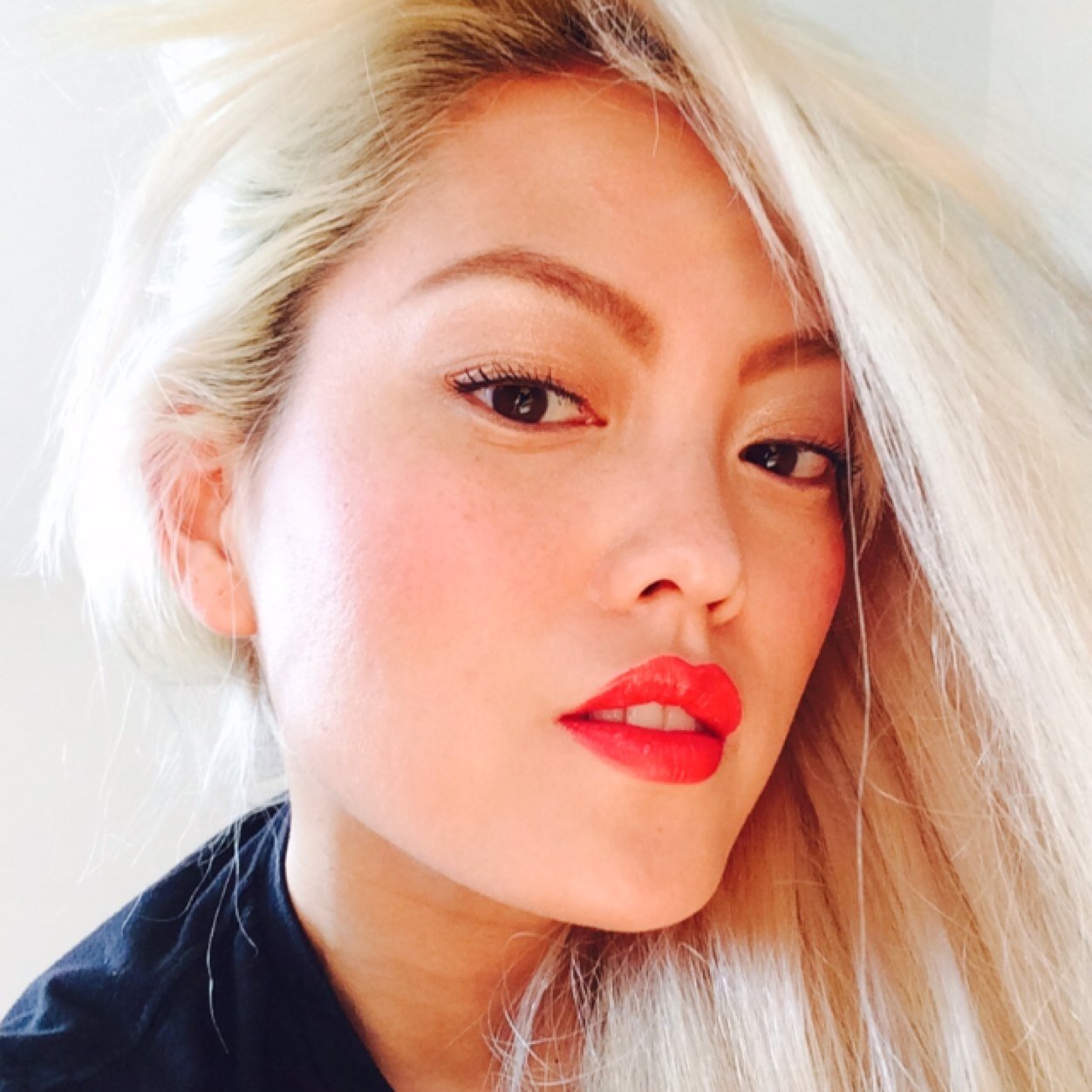8 Gambar Hot Hana Mae Lee Dari Pitch Perfect Tanpa Mulut Ikan
