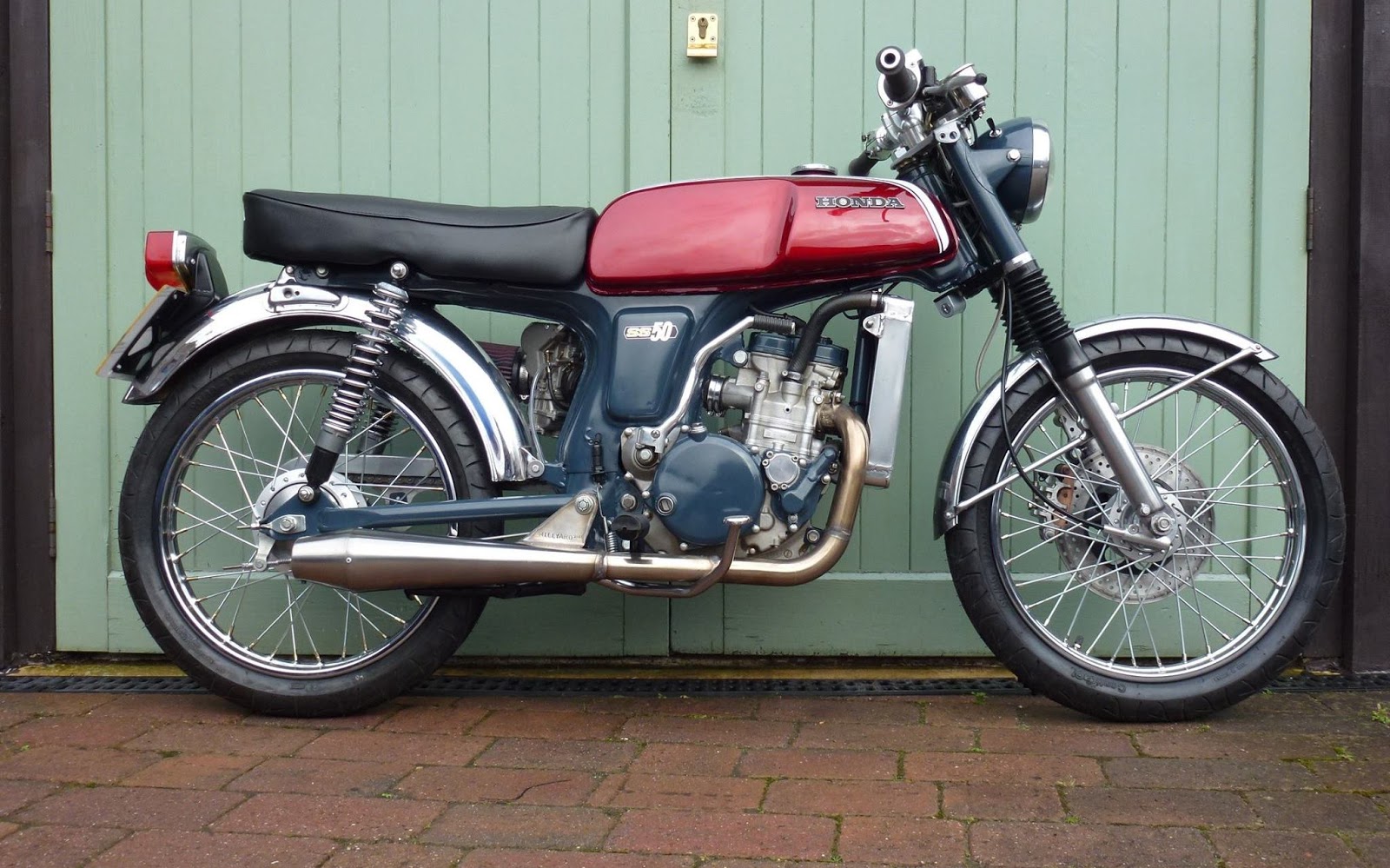 Honda SS 250 Modernretrò - RocketGarage - Cafe Racer Magazine