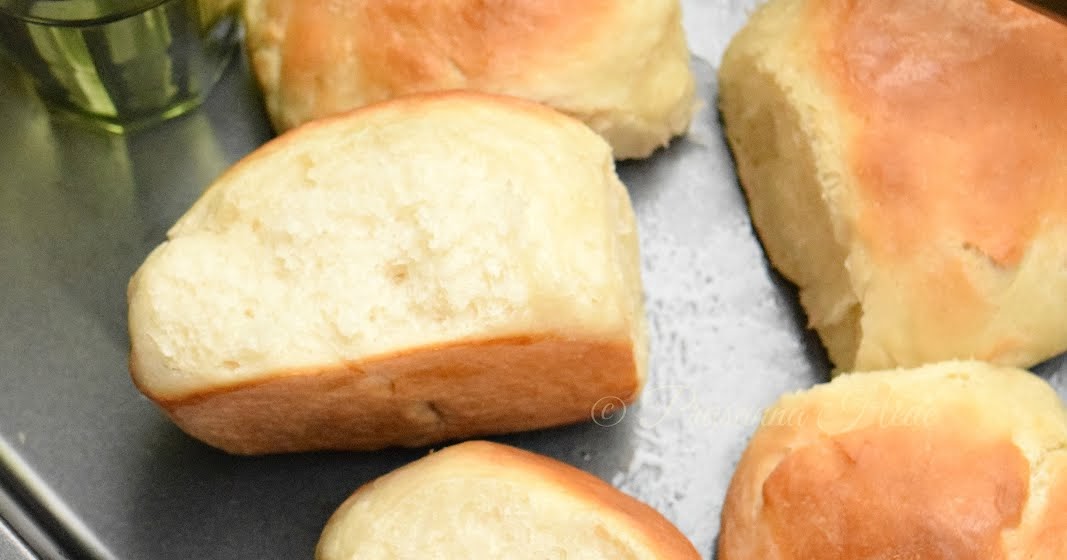 Une / Pav / Bread - Savory Bites Recipes - A Food Blog with Quick and ...