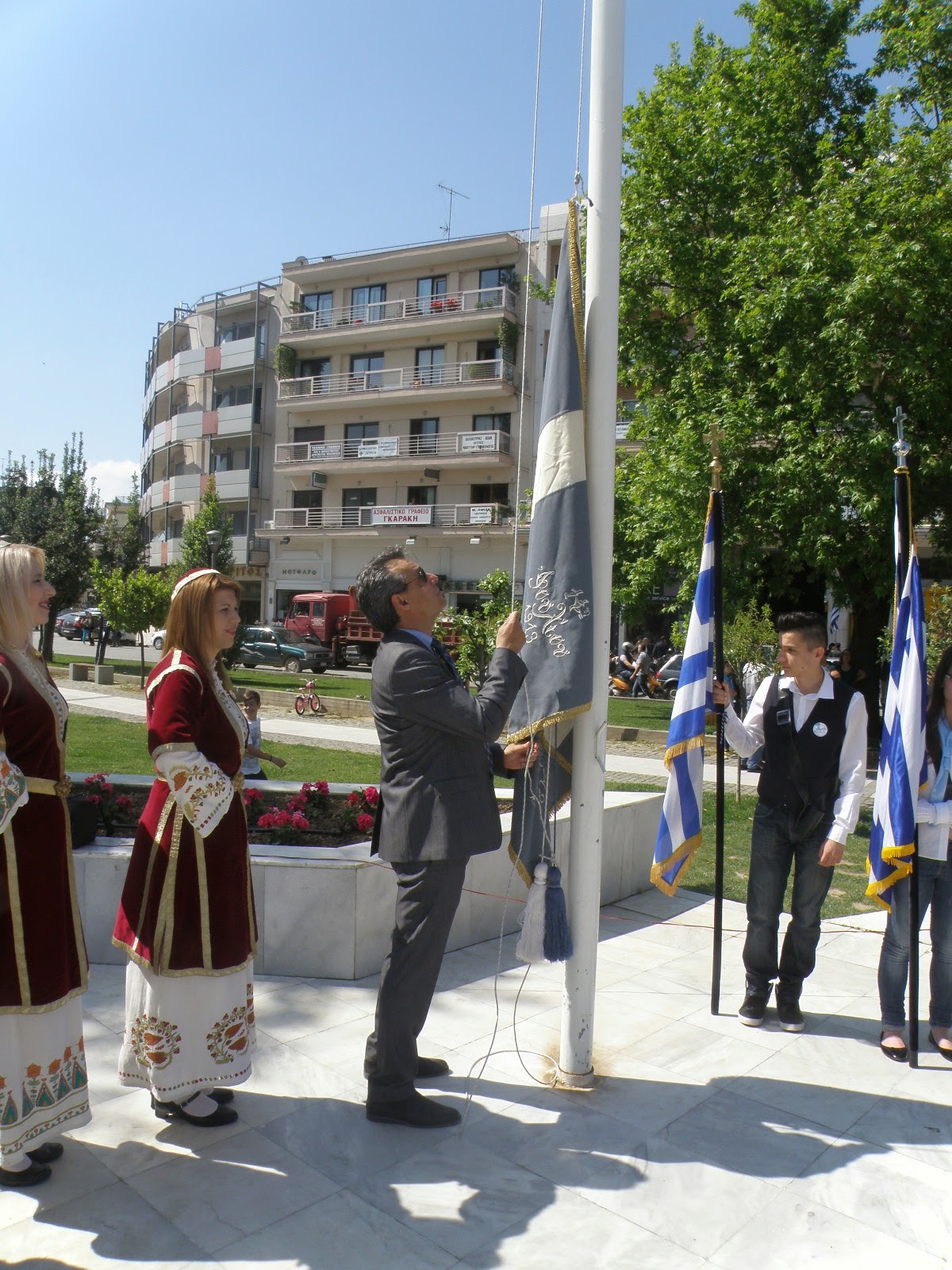ΘΡΑΚΙΚΗ ΓΗ (gitisthrakis.blogspot.com): ΚΟΡΥΦΩΣΗ ΤΩΝ ΕΛΕΥΘΕΡΙΩΝ:ΕΠΑΡΣΗ ...