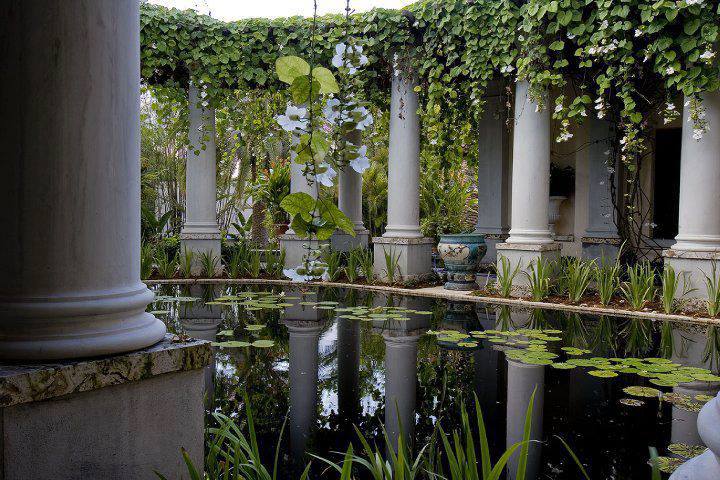 the garden: Classic Gardens