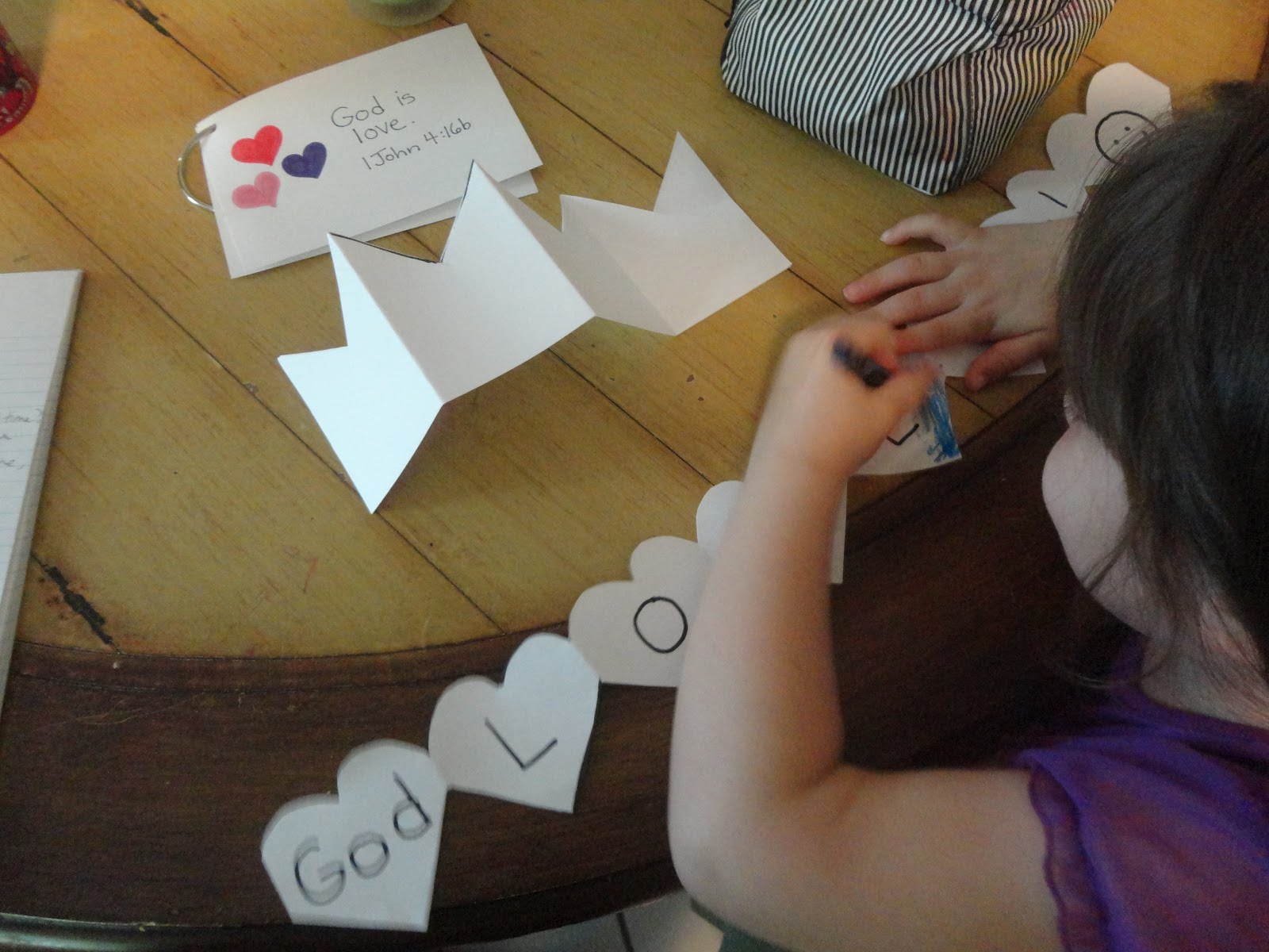 Tiny Hearts Blog: Lesson 2: God loves me.