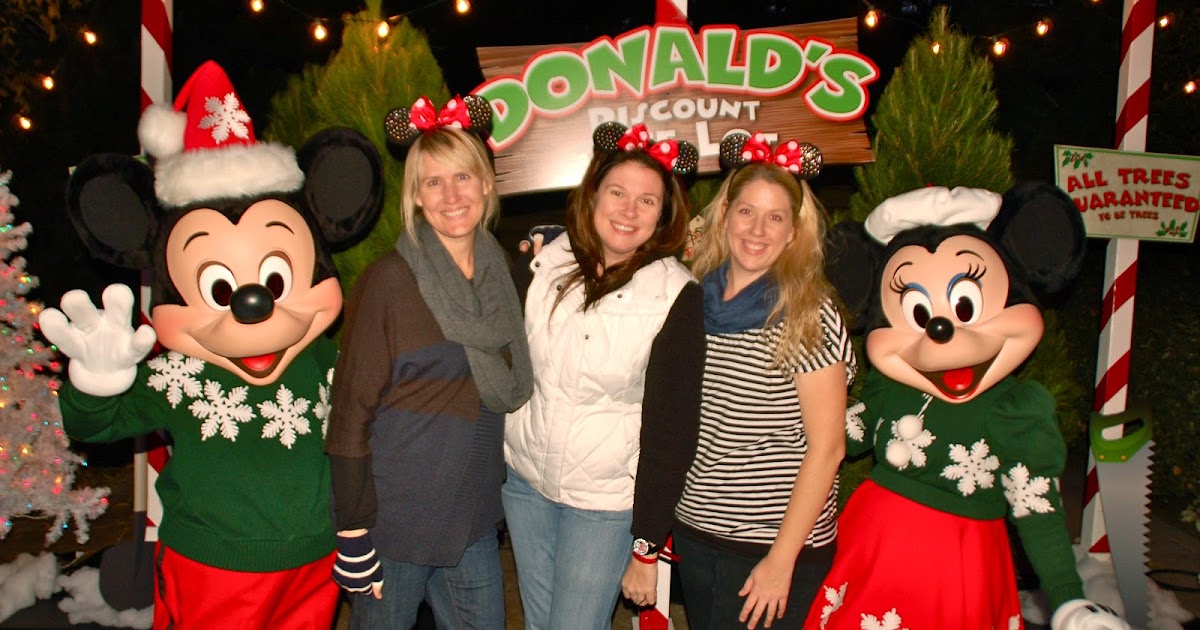 Disney Sisters: Disney December to Remember: Family