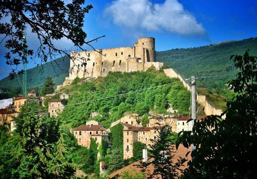 Collaborazione APT e Comune di Brienza per progetto su castello e borgo ...