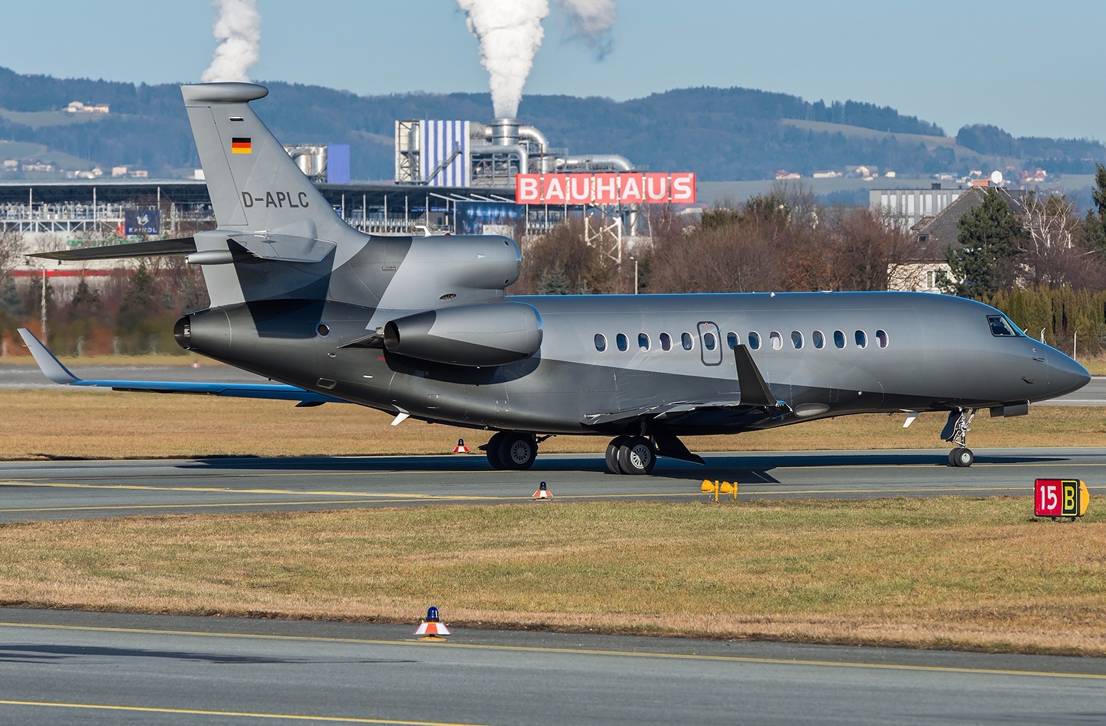 Dassault Falcon 7X Grey Livery ACM Air Charter Aircraft News