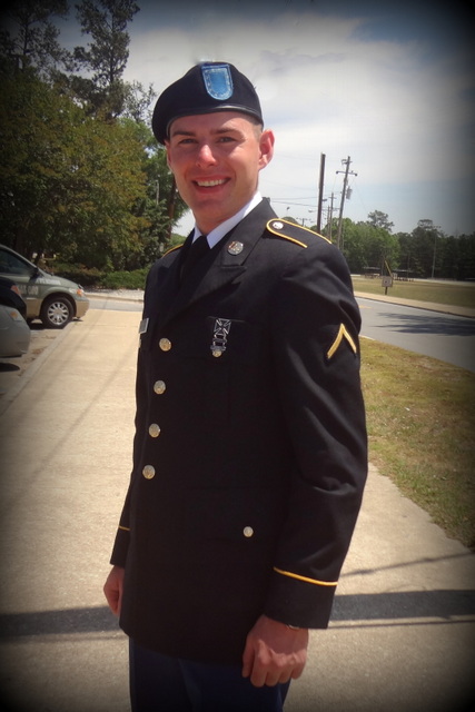 Mitton Clan: Private Benjamin Mitton's Graduation!!