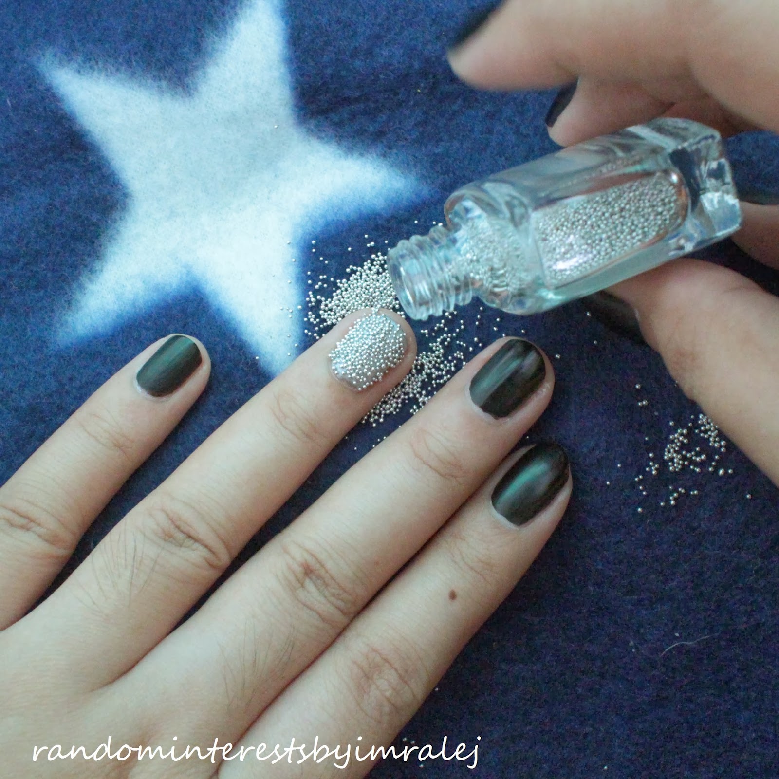 RIbI: Microbead Nails (Caviar Manicure)