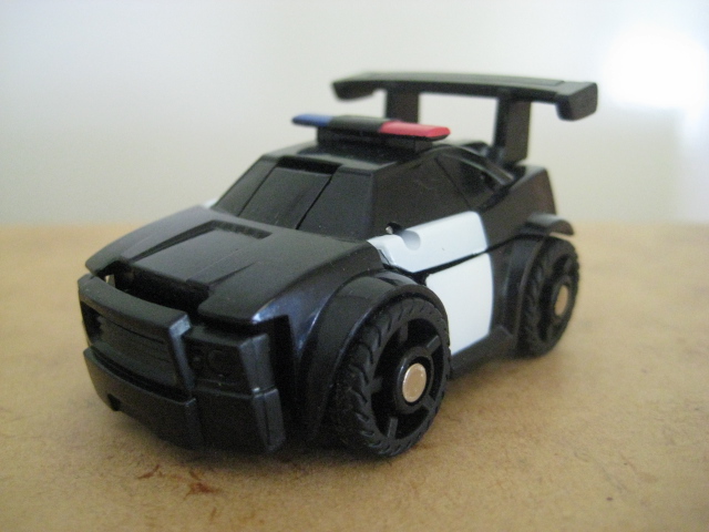 ChCse's blog: Toy Review: Transformers Bot Shots Barricade