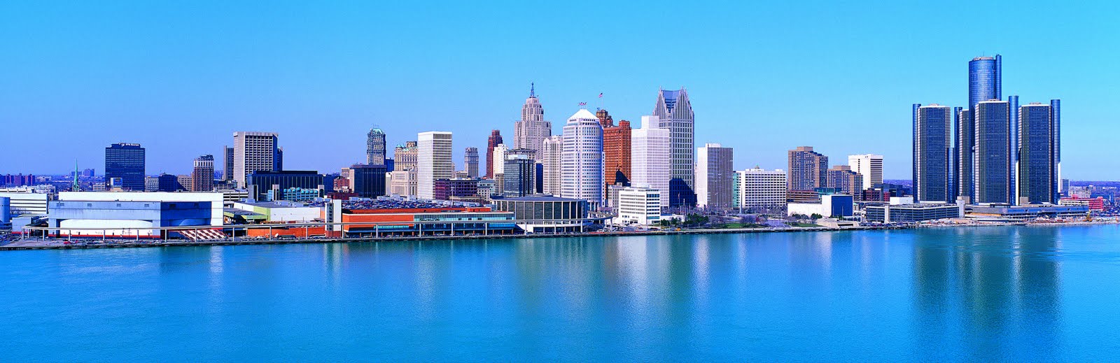 Five Minute Photoshop Tutorials - Mini-Planet ~ 4DragonsMedia