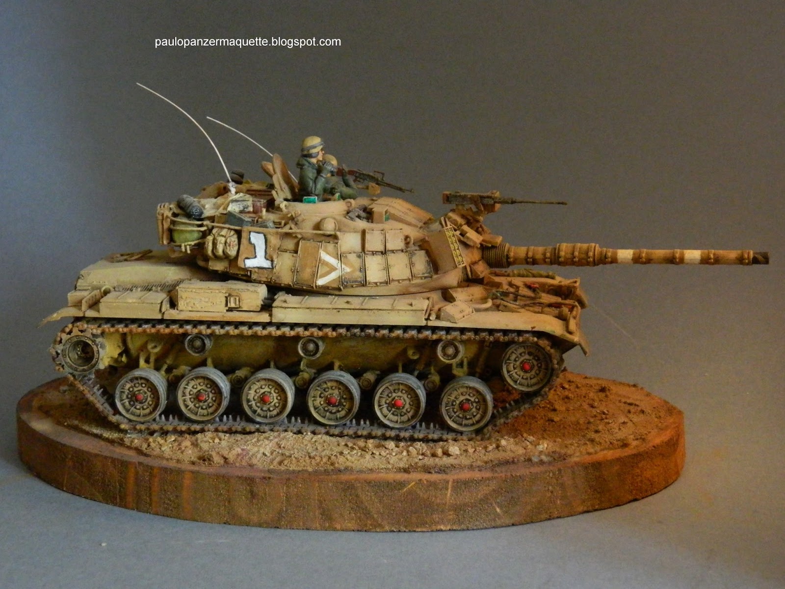 PAULO PANZER MODELLING: IDF MAGACH 6. Esci réf 5042 1/35