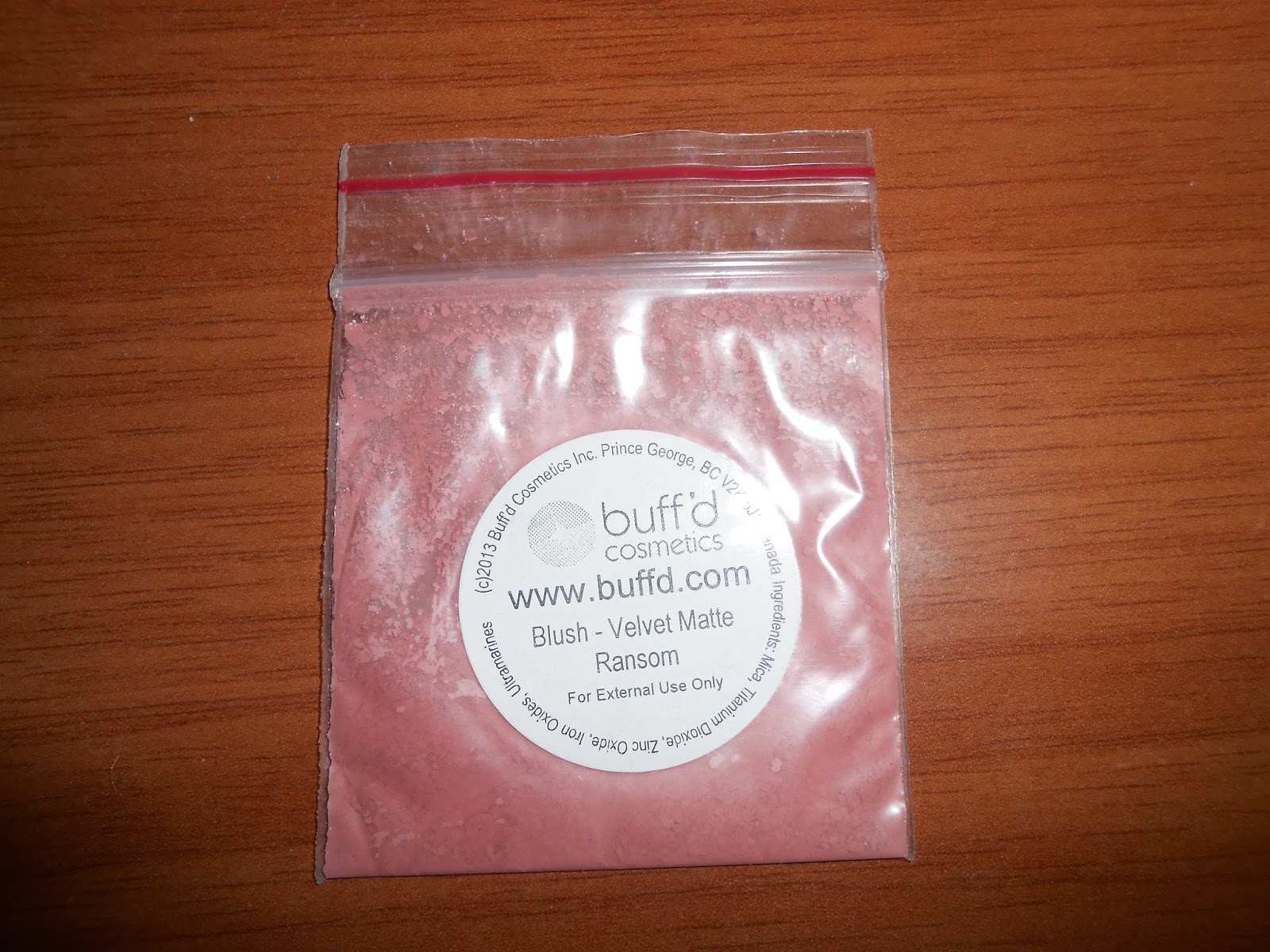 STELLA UN TESORO DEL MARE: Buff'd Cosmetics.