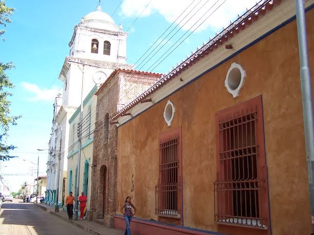 Los Viajes de Montenegro: Calabozo: Bella ciudad colonial
