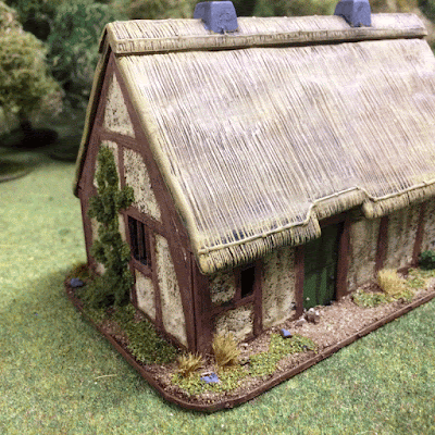 Dalauppror: Built some Perry Medieval Cottages