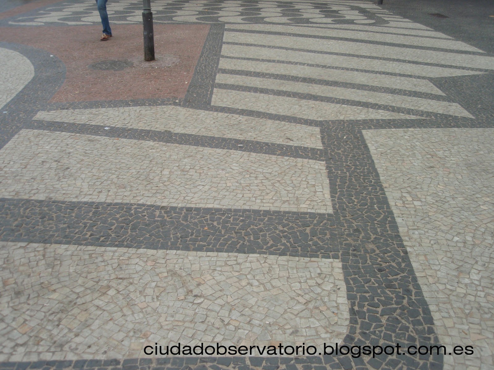 ciudad observatorio: aceras que alegran la vista
