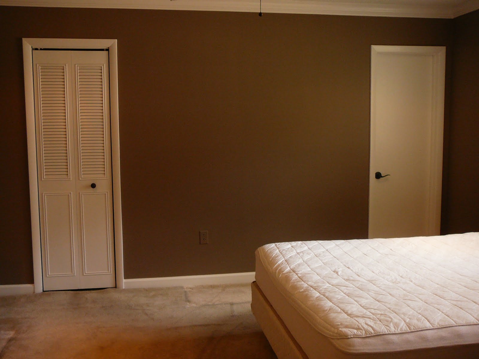 FOCAL POINT STYLING: MASTER BEDROOM REDESIGN & REFINISHED THRIFT