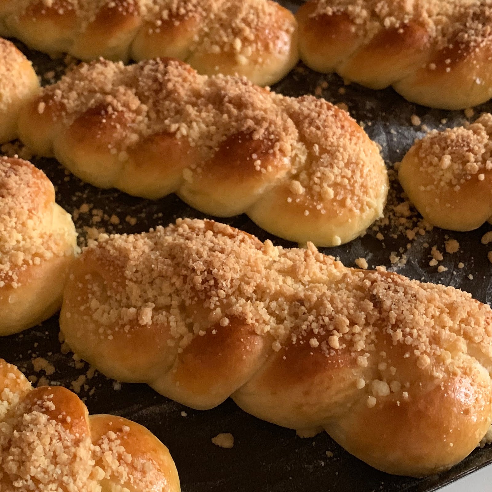 My Mind Patch: Butter Crumb Sweet Corn Bun