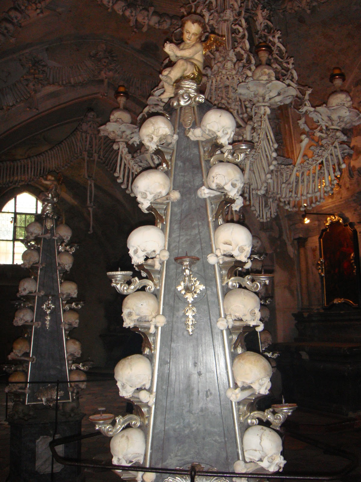 Ramblings about life and travel: The unique Sedlec Ossuary