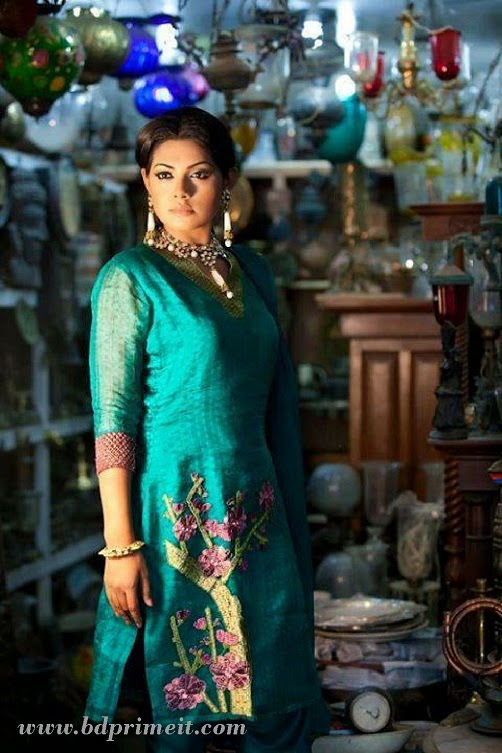 Actress Nusrat Imroz Tisha photos, age, hieght, family, natok list ...