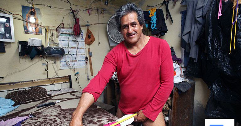 The World's Largest Penis - Jonah Falcon, who has a 13.5-inch dick, is ...