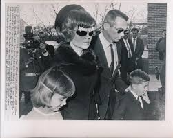 Roger Chaffee: Astronaut: January 2015