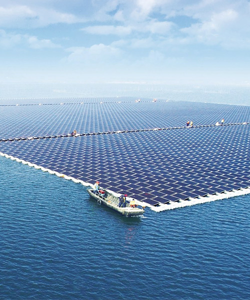 japan is building the world's largest floating solar power plant