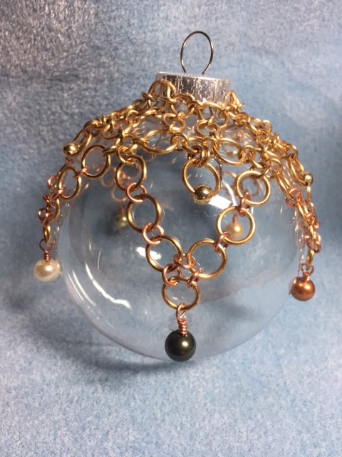 Christmas Chain Maille Ornament Inspiration / The Beading Gem