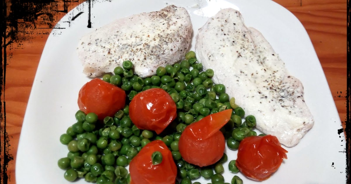 Rubén y su Thermomix: Pechugas a la provenzal con guisantes y tomatitos.-