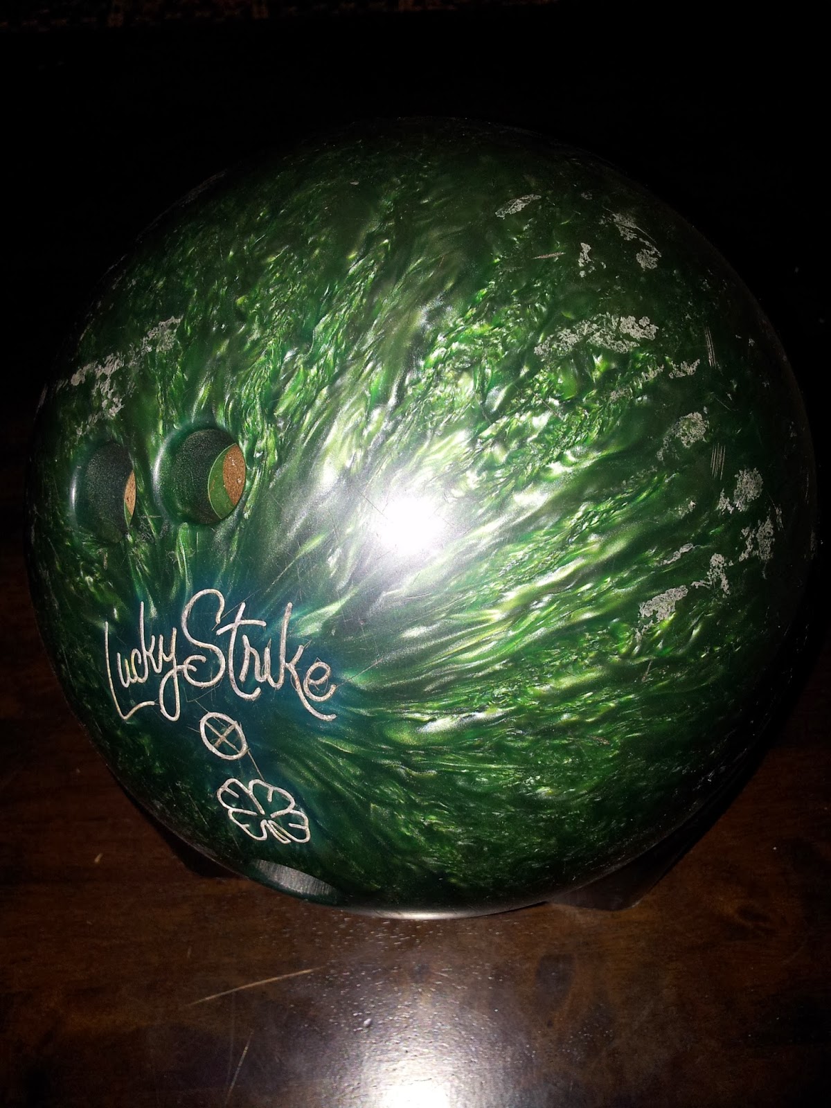 KEDAI BOWLING ONLINE: Bowling ball brand lucky strike 14 lbs