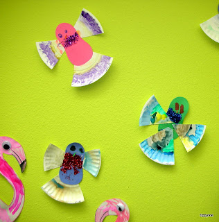 Tippytoe Crafts: Hummingbird Craft