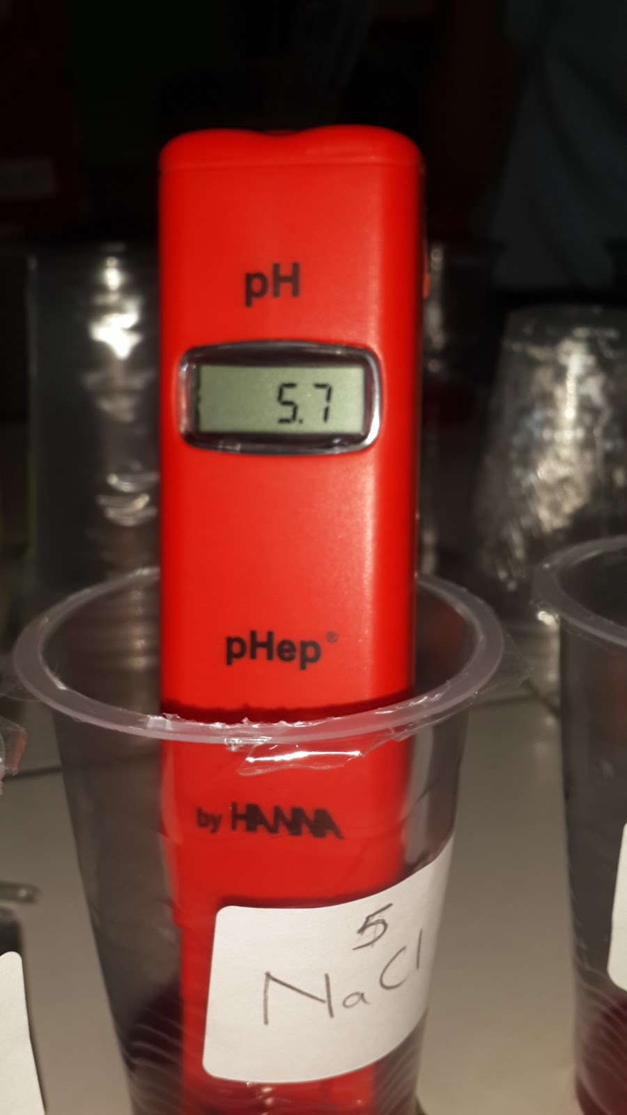 CHEMISTRY LIVES EVERYWHERE: Menentukan Trayek pH dan Warna dari ...