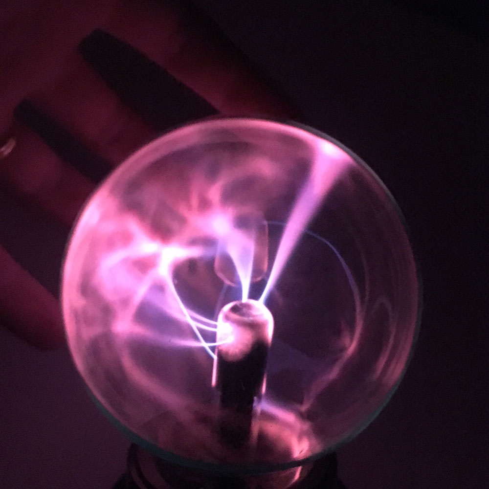 New Age Mama: Review: Magic Plasma Ball by Theefun