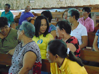 FROM THE UNDERSIDE OF HISTORY: AN OVERVIEW OF THE BASIC ECCLESIAL ...