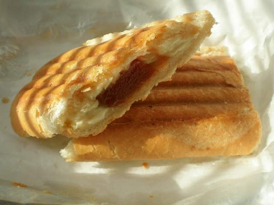 NUESTRAS VOCES: EL SANDWICH CUBANO