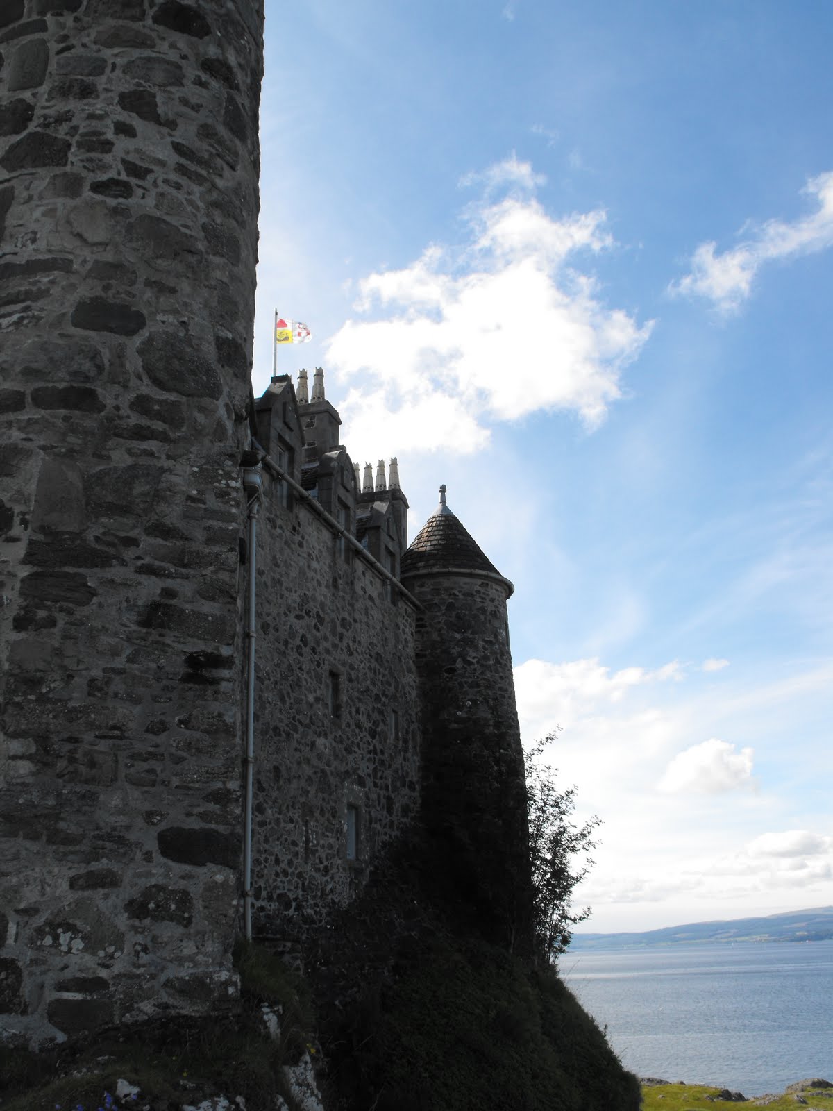 [Amanda MacLean]: Duart Castle - MacLean Clan - Isle of Mull, Scotland