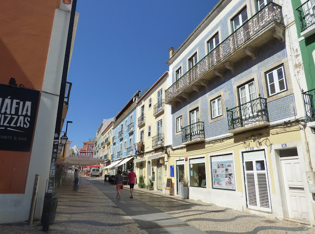 Viajar e descobrir: Portugal - Almada- Cacilhas - Rua Cândido dos Reis