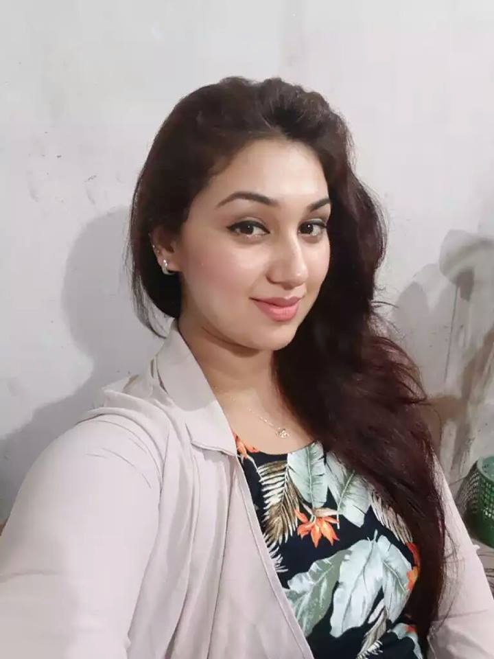 Apu Biswas Latest Photo Gallery | Biodata Cave