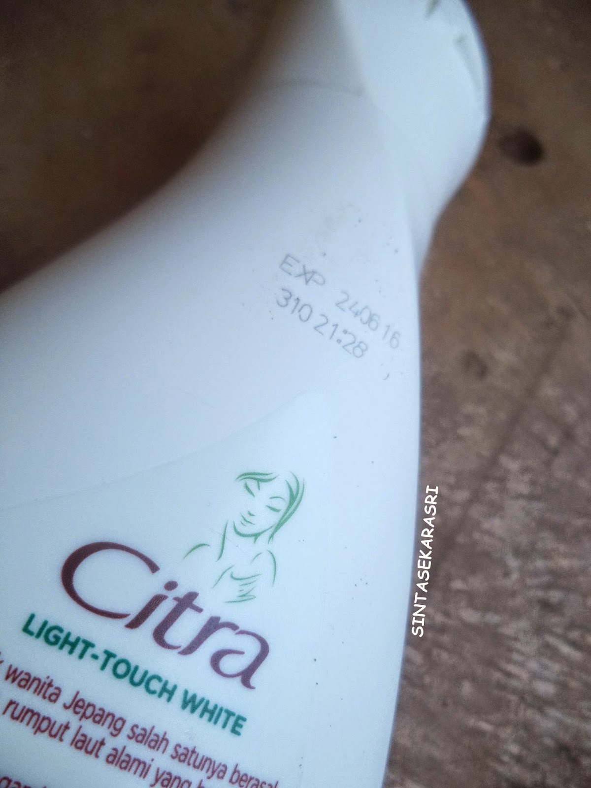 SINTA SEKARASRI: [BEAUTY] CITRA LIGHT-TOUCH WHITE JAPANESE WAKAME HAND ...
