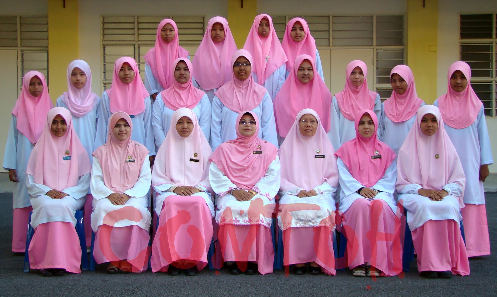 SEMSIRA: BADAN BERUNIFORM 2011