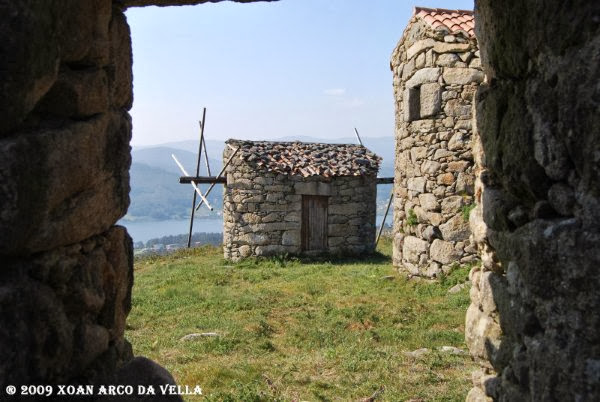 XOAN ARCO DA VELLA: OS MUIÑOS EN GALICIA