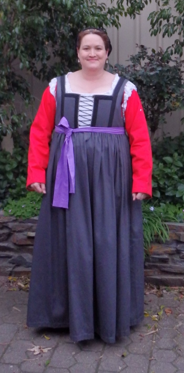 Broider Me 'Bethan: Italian Renaissance Forepart/Chemise Cover