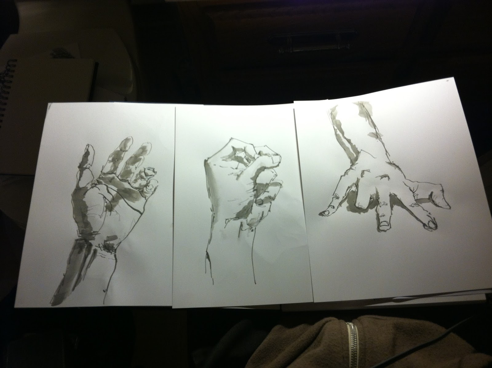 Julian Vela: ink hands and water texture