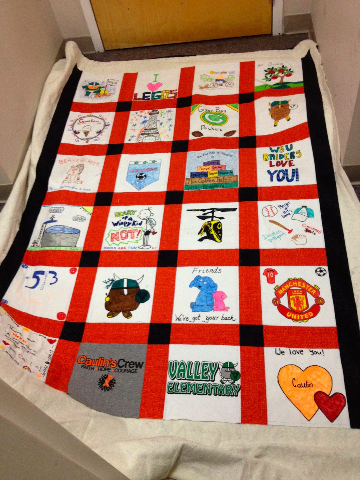 Hoot'n Haller: The Collaborative Quilt is Finished!