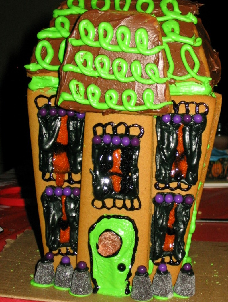 The Holidaze: Haunted Gingerbread House